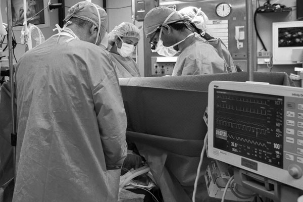 Testing hf surgical generators in medicine - GMC-Instruments